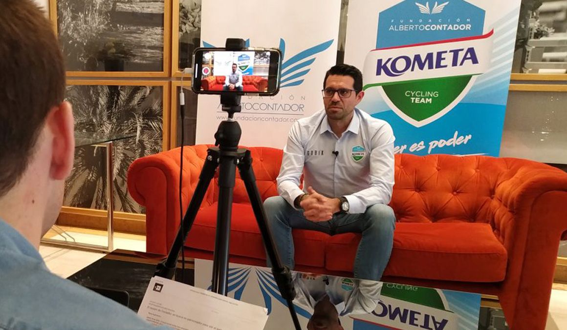 Fran Contador: "La UCI debería proteger a los